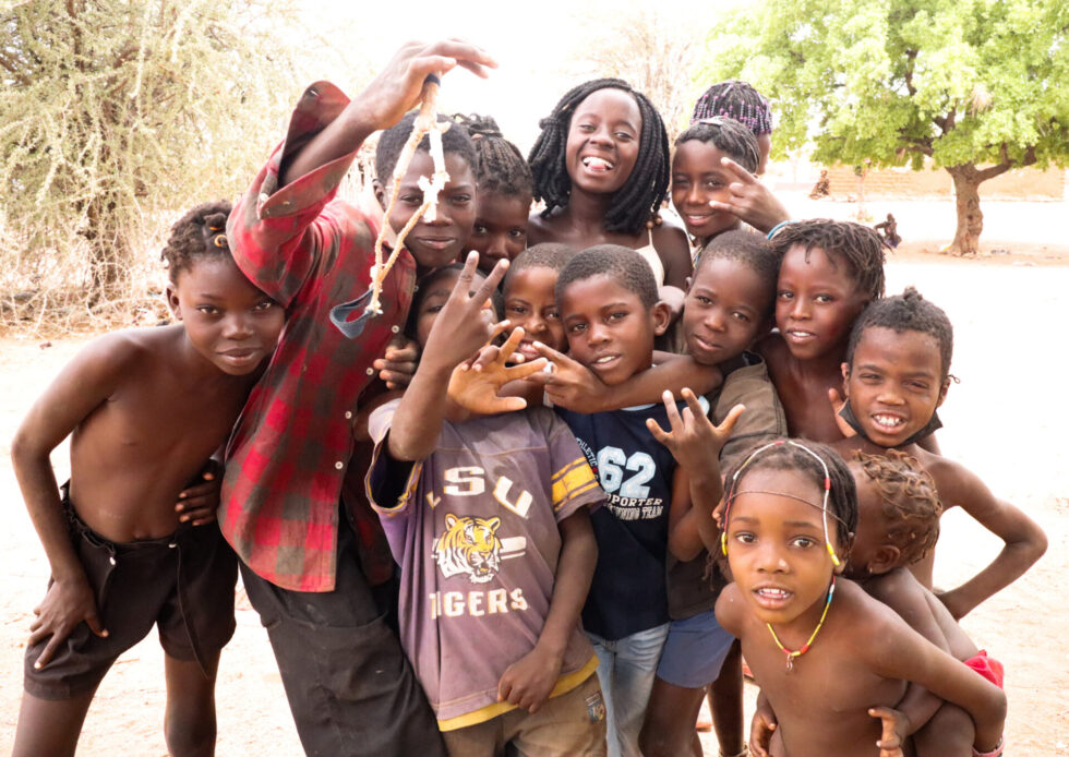 ANGOLA: The southern tribes of Angola | Africanlanders