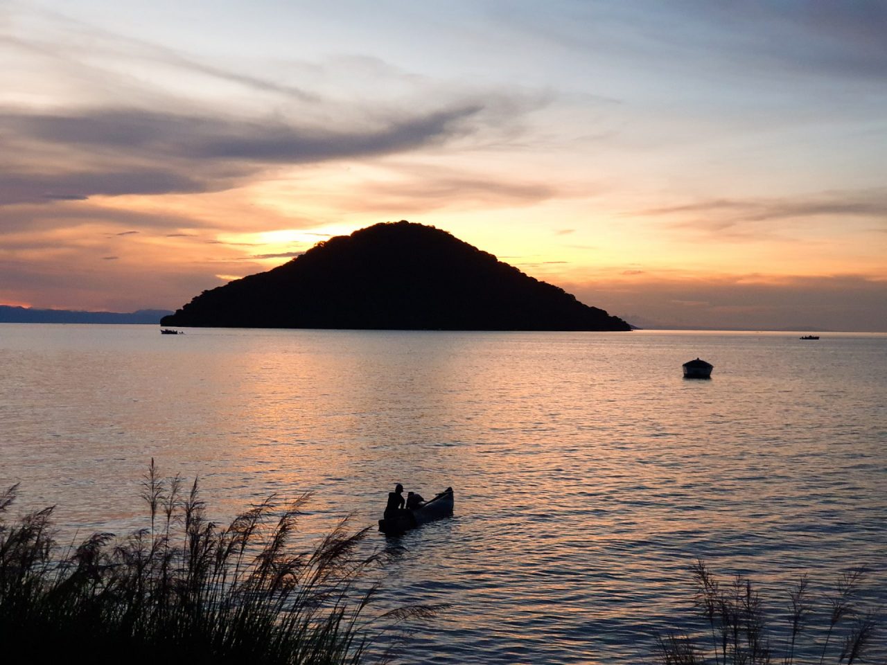 MALAWI: Cape Maclear and Monkey Bay, the lake Malawi | Africanlanders